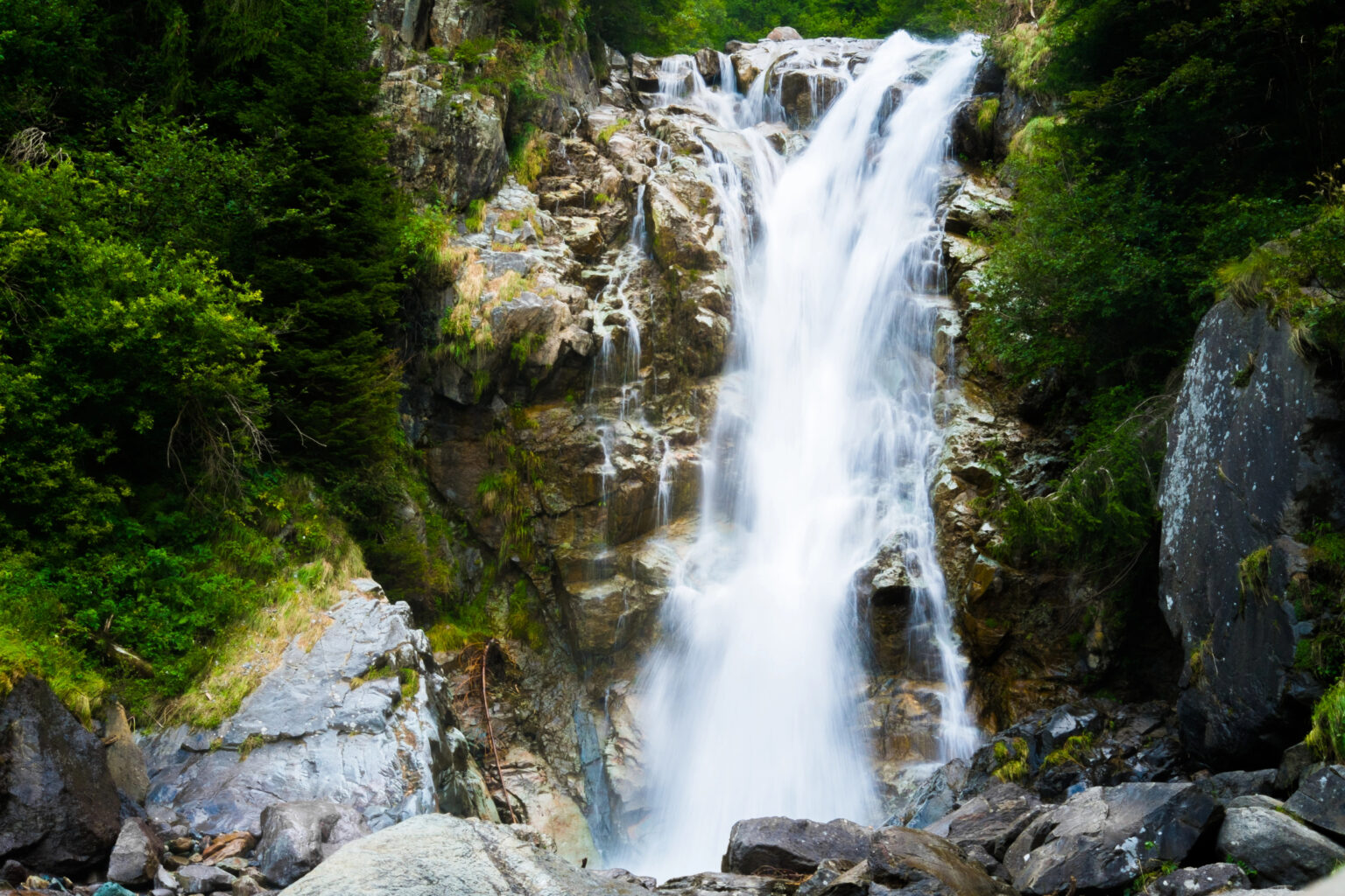 Discover the Orobie Alps: Bergamo’s Mountain Paradise - Explore Bergamo